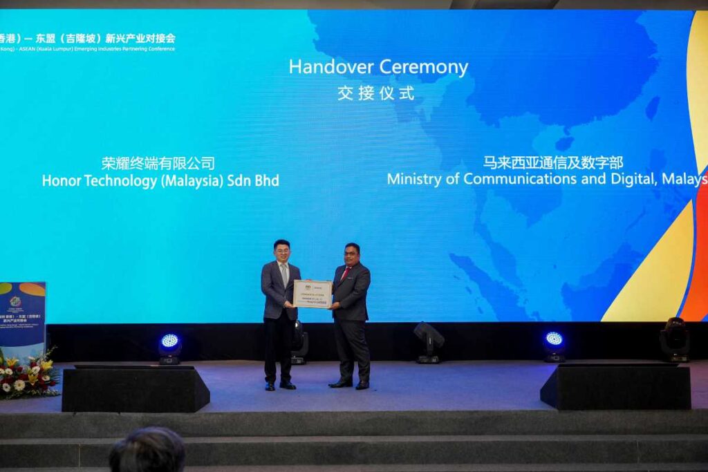 HONOR 90 Lite 5G: Kerjasama Strategik Kementerian Komunikasi dan ...