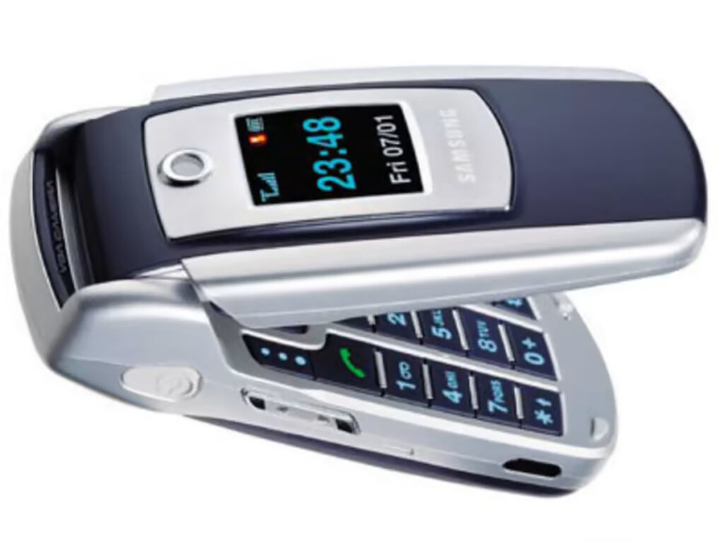 Samsung umumkan Galaxy Z Flip 5 Retro; Telefon Edisi terhad diilhamkan ...