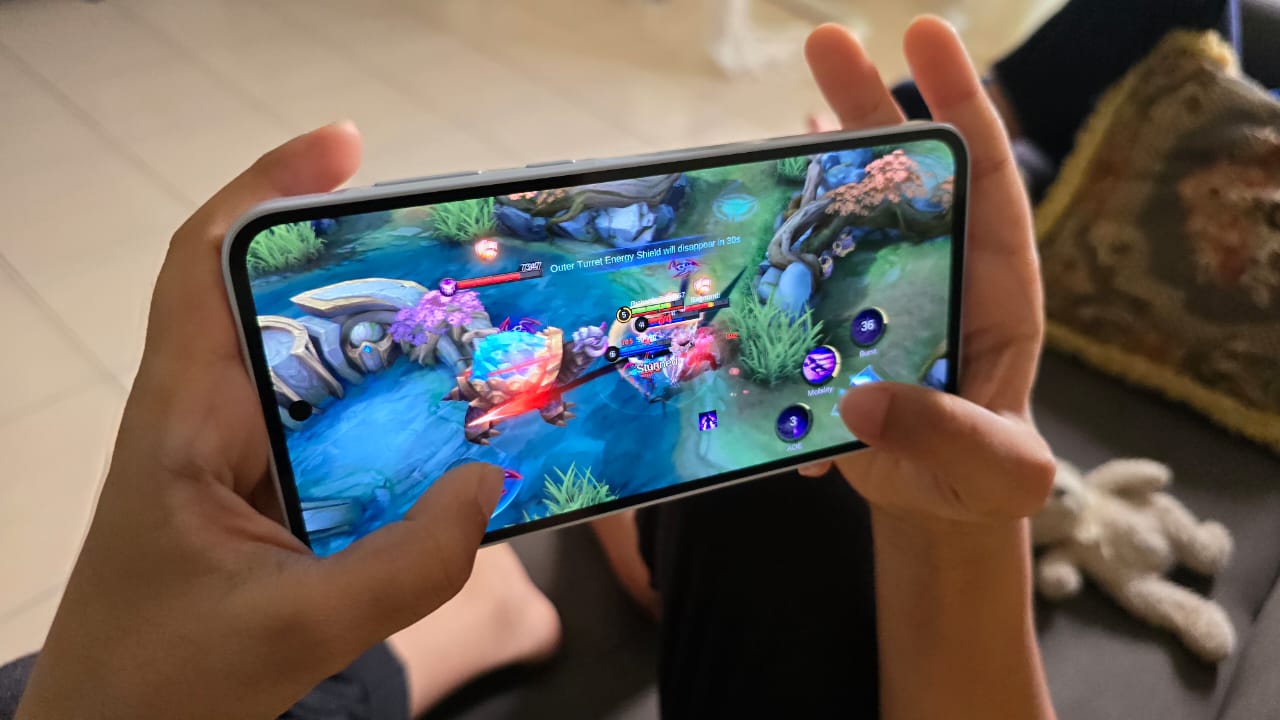 Ulasan Samsung Galaxy A35; Telefon Peringkat Menengah Rendah dengan ...